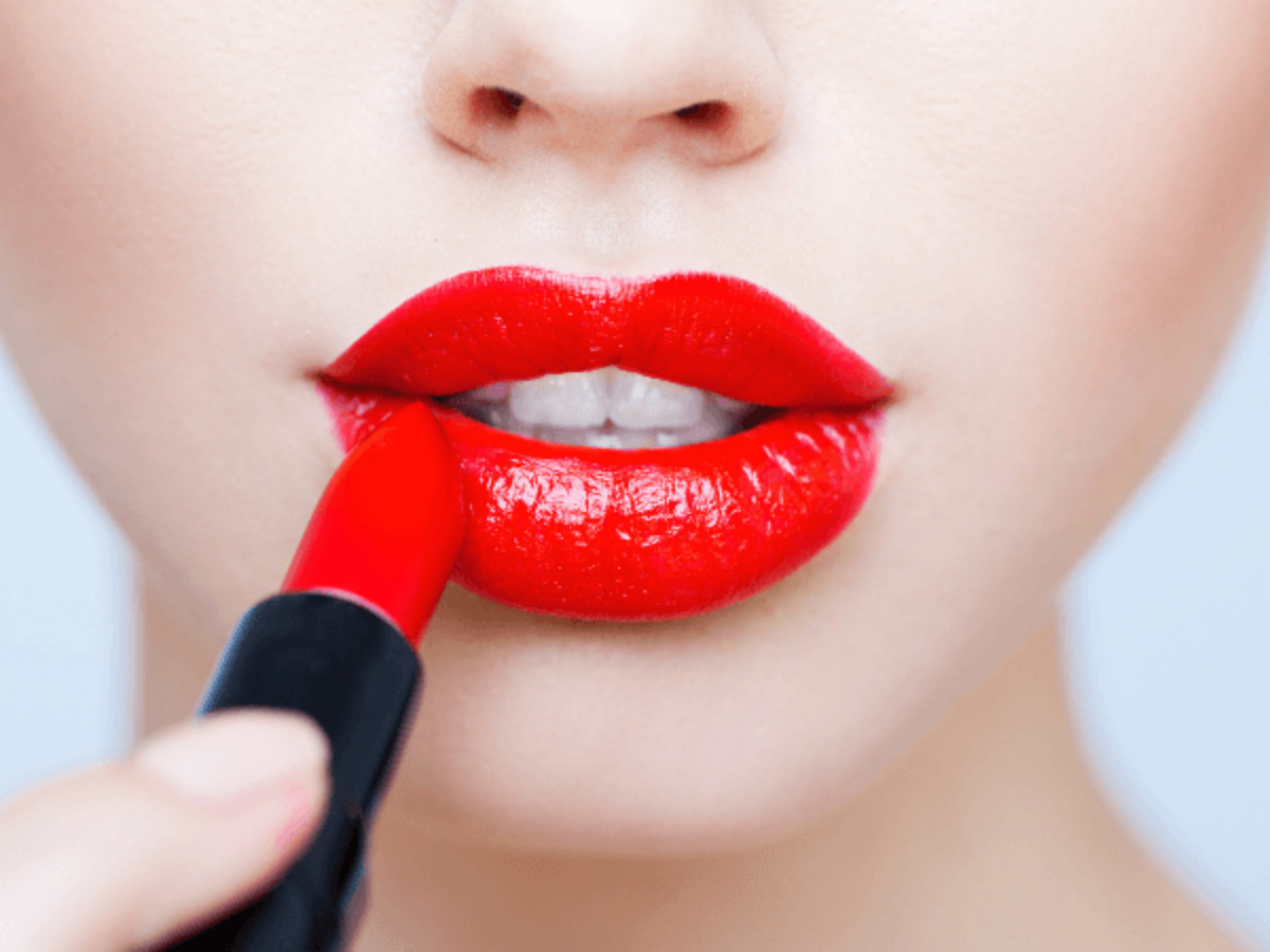 Top 10 Long Lasting Lipstick Brands In India | Lipstutorial.org